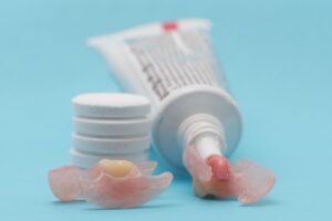 How Do You Use Denture Adhesive? | Kramer Dental